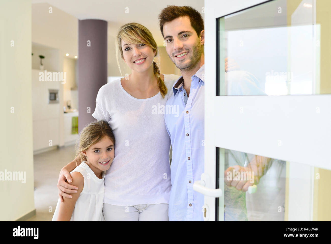 Man woman couple entering front entrance hi-res stock photography and ...