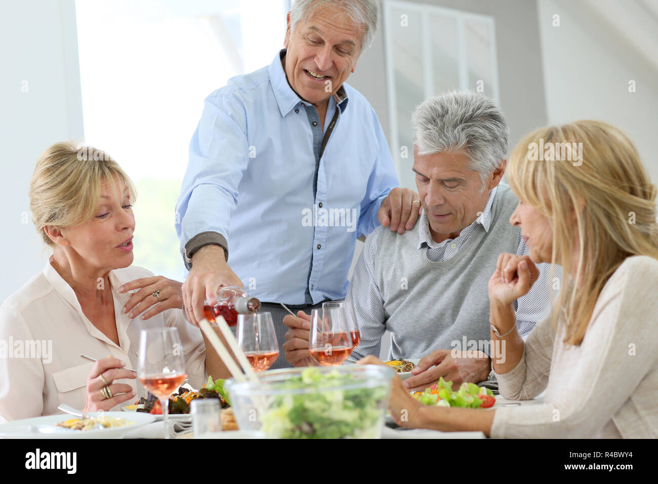 Older women having lunch together hi-res stock photography and images ...