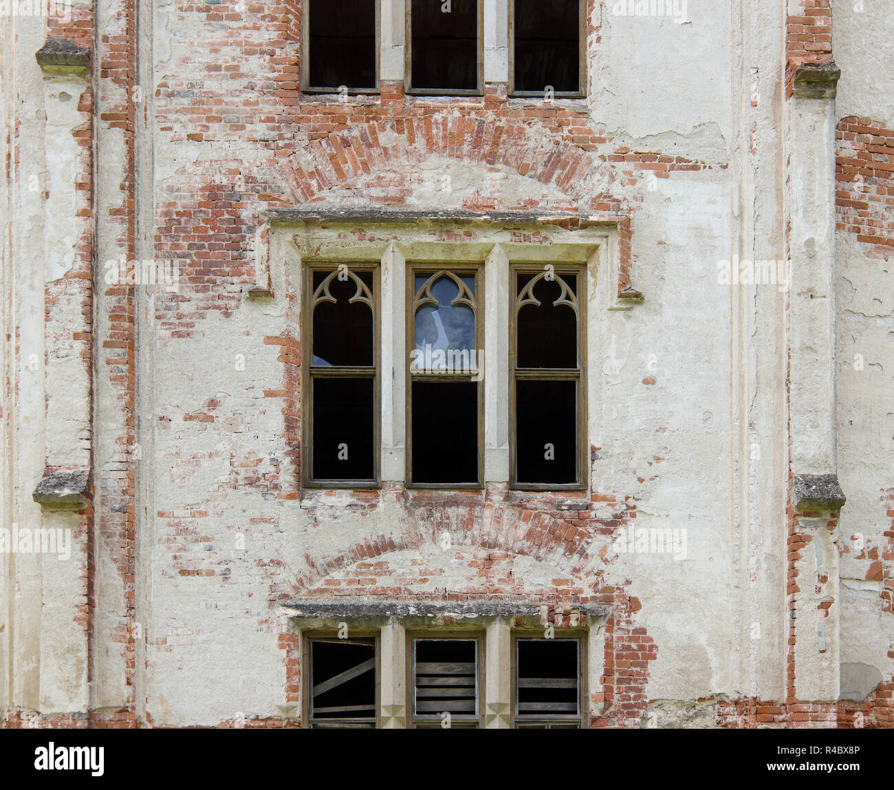 Renaissance architecture detail hi-res stock photography and images - Alamy