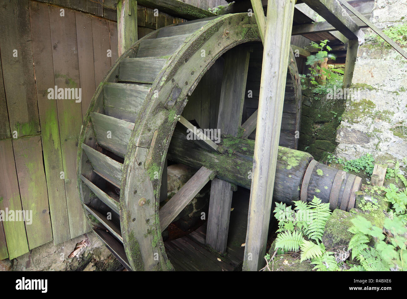 Historic water wheel hi-res stock photography and images - Alamy