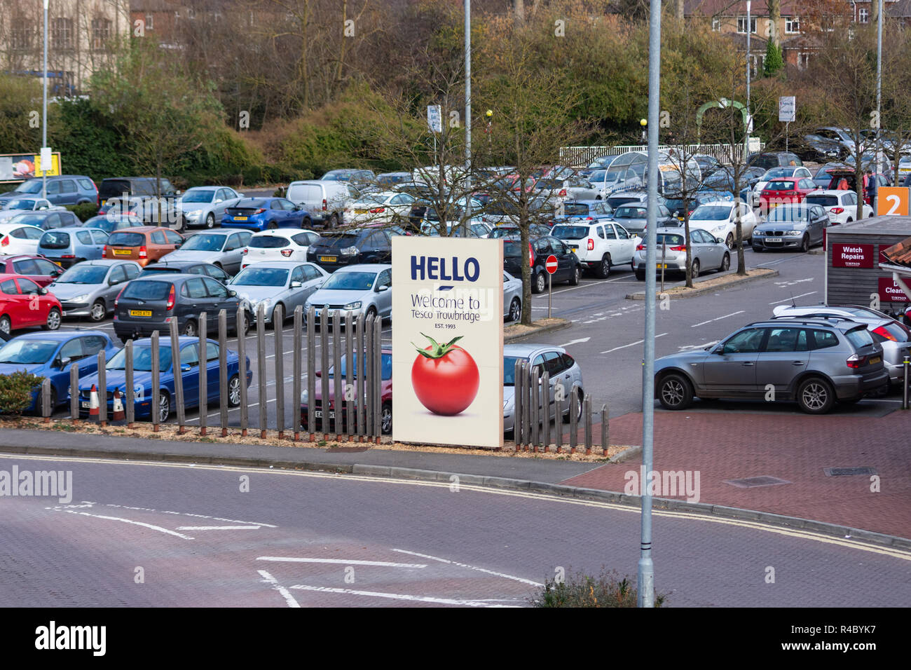 Tesco car park hi-res stock photography and images - Alamy