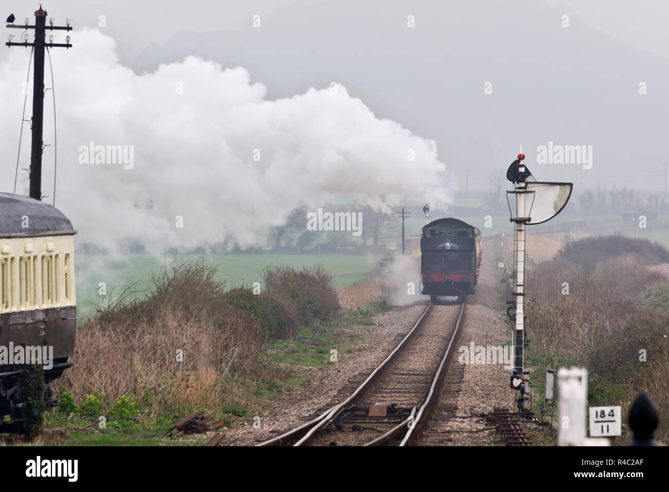7800 Class steam locomotive Foxcote Manor 7822 approaching Blue Anchor ...