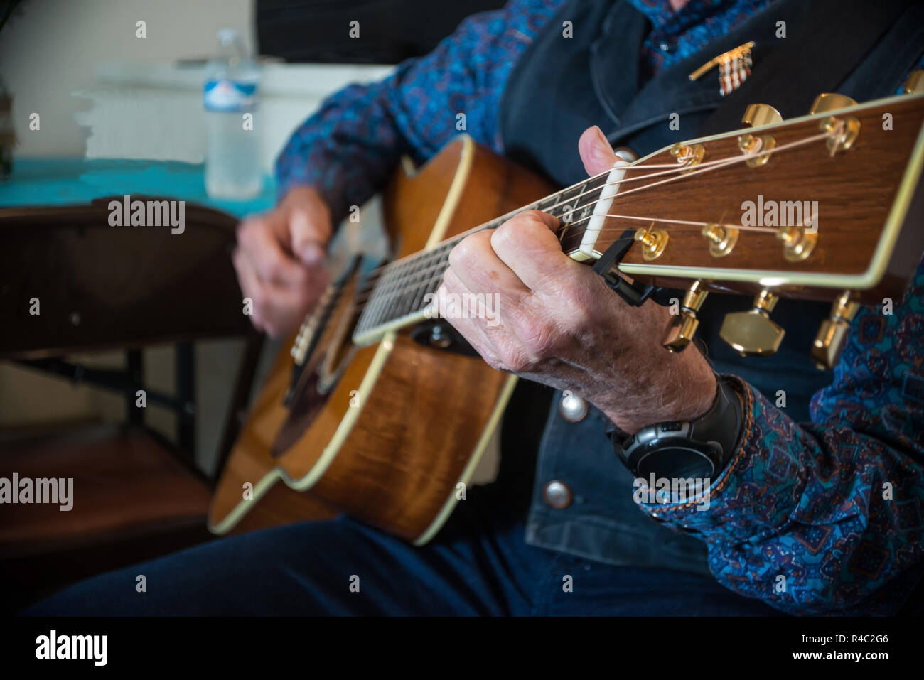 Country and western style music hi-res stock photography and images - Alamy