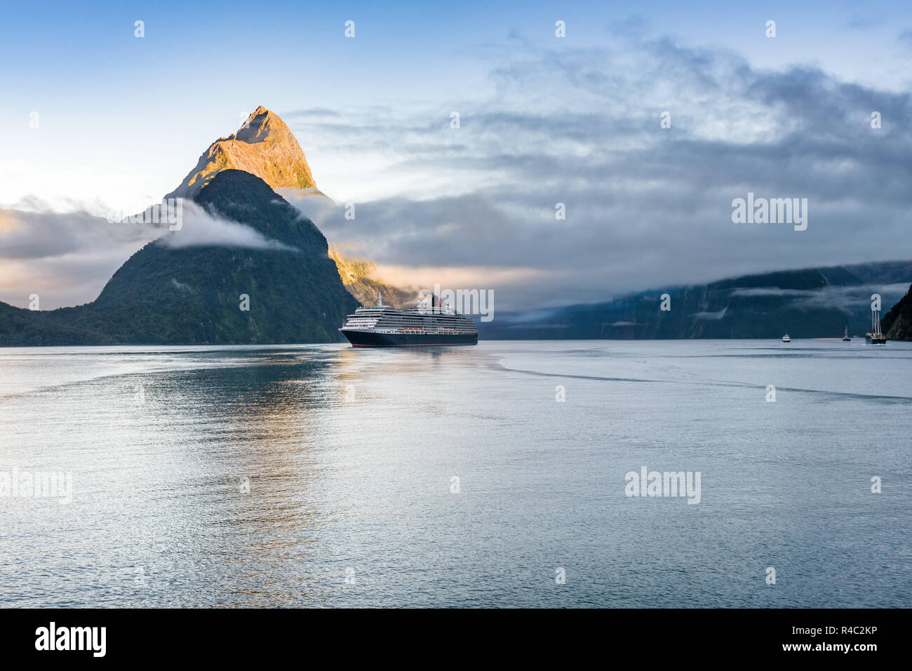 Beautiful scenic Mountain and Fjord landscape at Milford Sound with a ...