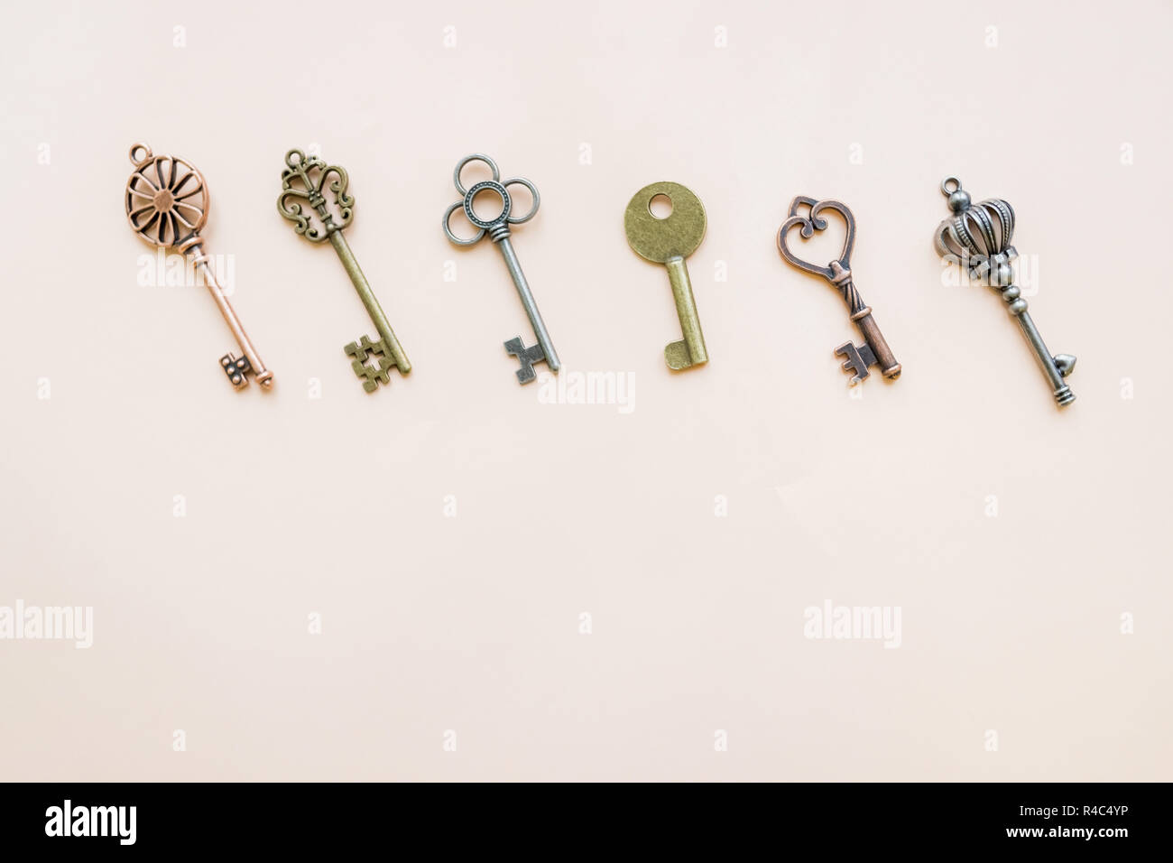 Collection vintage keys isolated. Flat lay. Top view.Antique keys flat ...