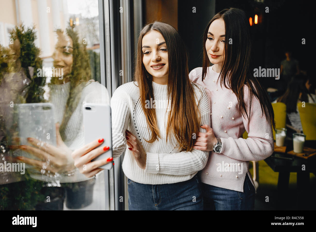 girls in cafe Stock Photo - Alamy