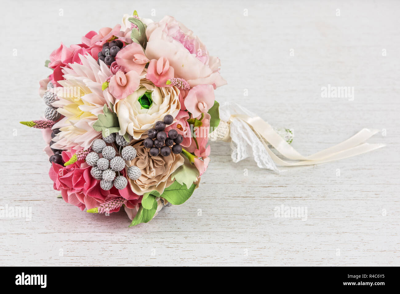wedding flower composition Stock Photo - Alamy
