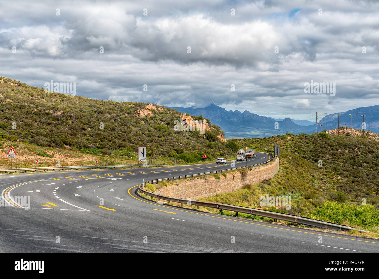 CITRUSDAL, SOUTH AFRICA, AUGUST 22, 2018: Vehicles at the top of the ...