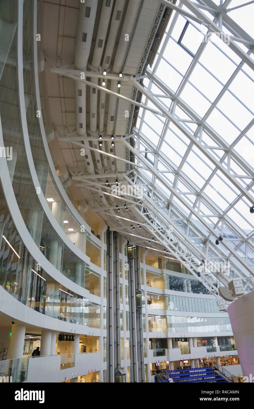 Concrete atrium interior hi-res stock photography and images - Alamy
