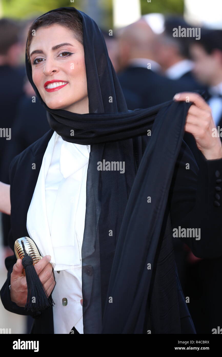 CANNES, FRANCE – MAY 19, 2018: Behnaz Jafari walks the red carpet at ...