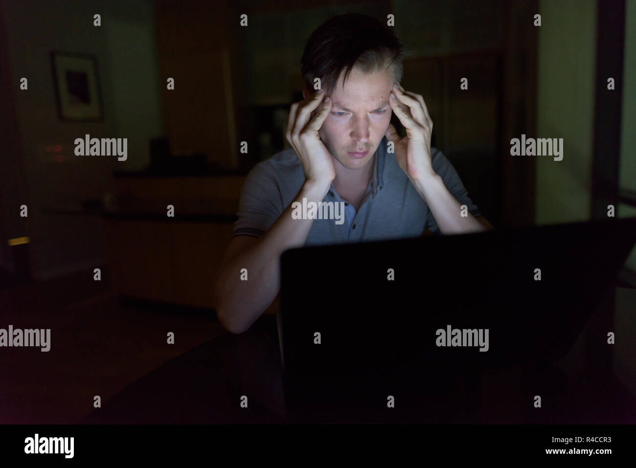 Dark living room hi-res stock photography and images - Alamy