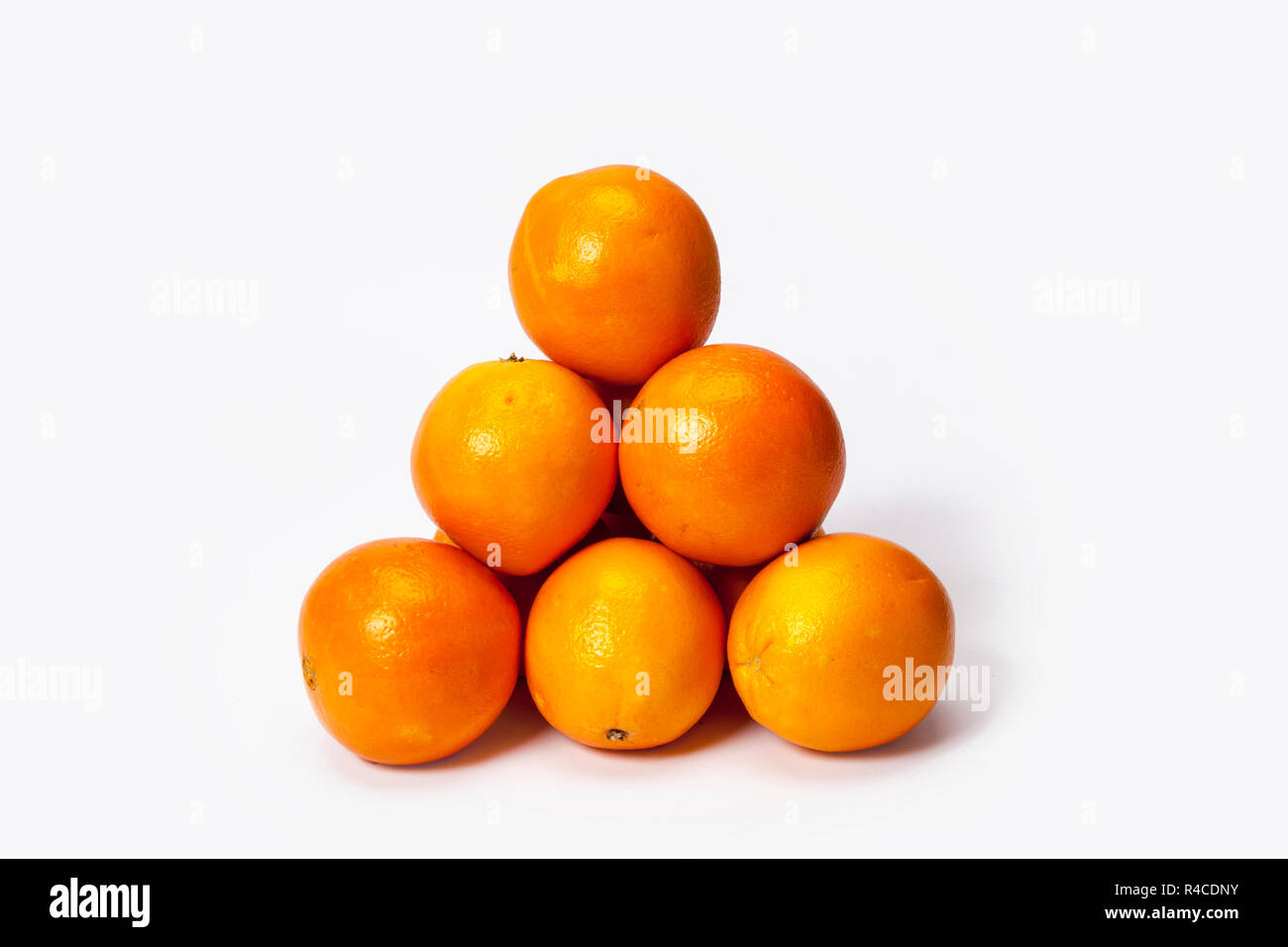 Pyramid of oranges Cut Out Stock Images & Pictures - Alamy