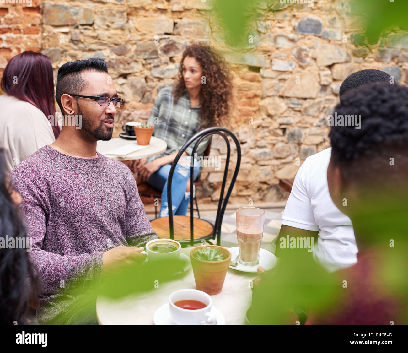 American bistro cafe restaurant hi-res stock photography and images - Alamy