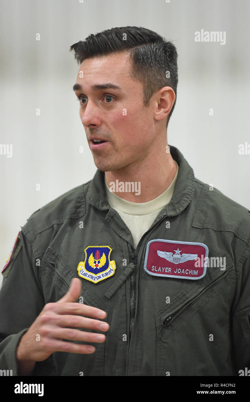 48th operations support squadron chief of weapons hi-res stock ...