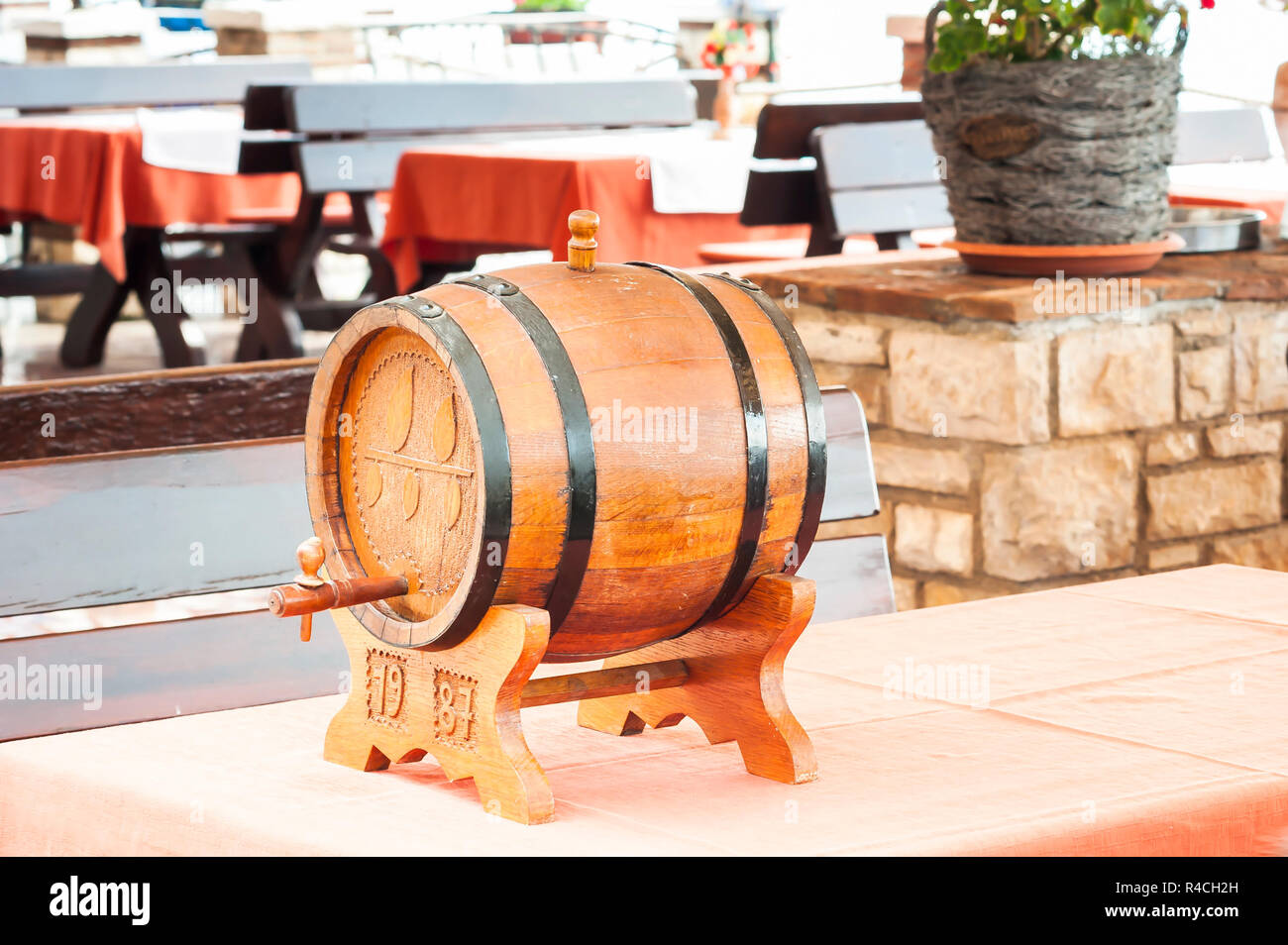 Beer hogshead hi-res stock photography and images - Alamy
