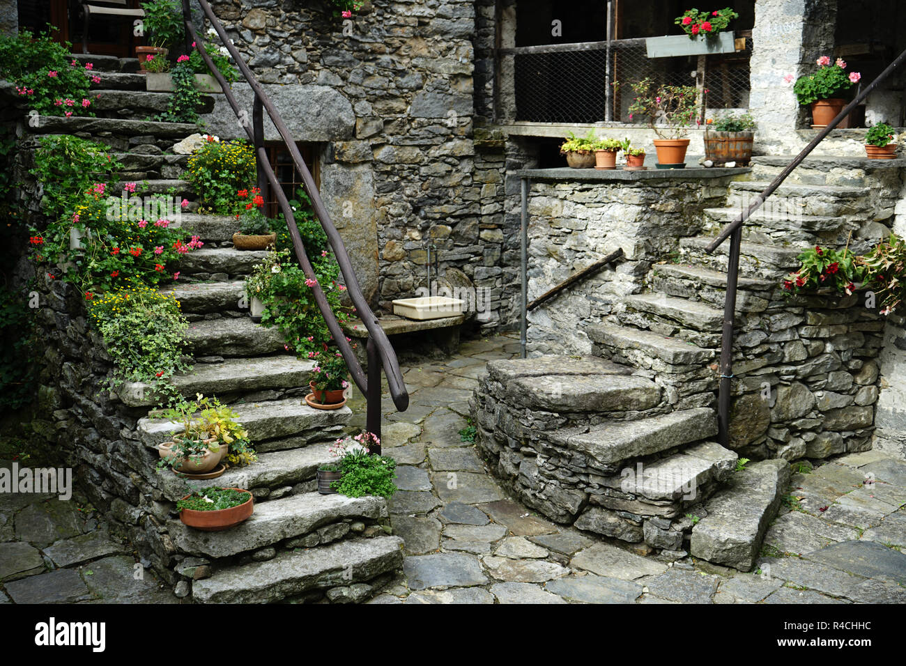 Curved Stone Stairs High Resolution Stock Photography and Images - Alamy