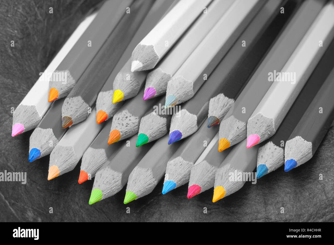 Pale yellow crayon hi-res stock photography and images - Alamy