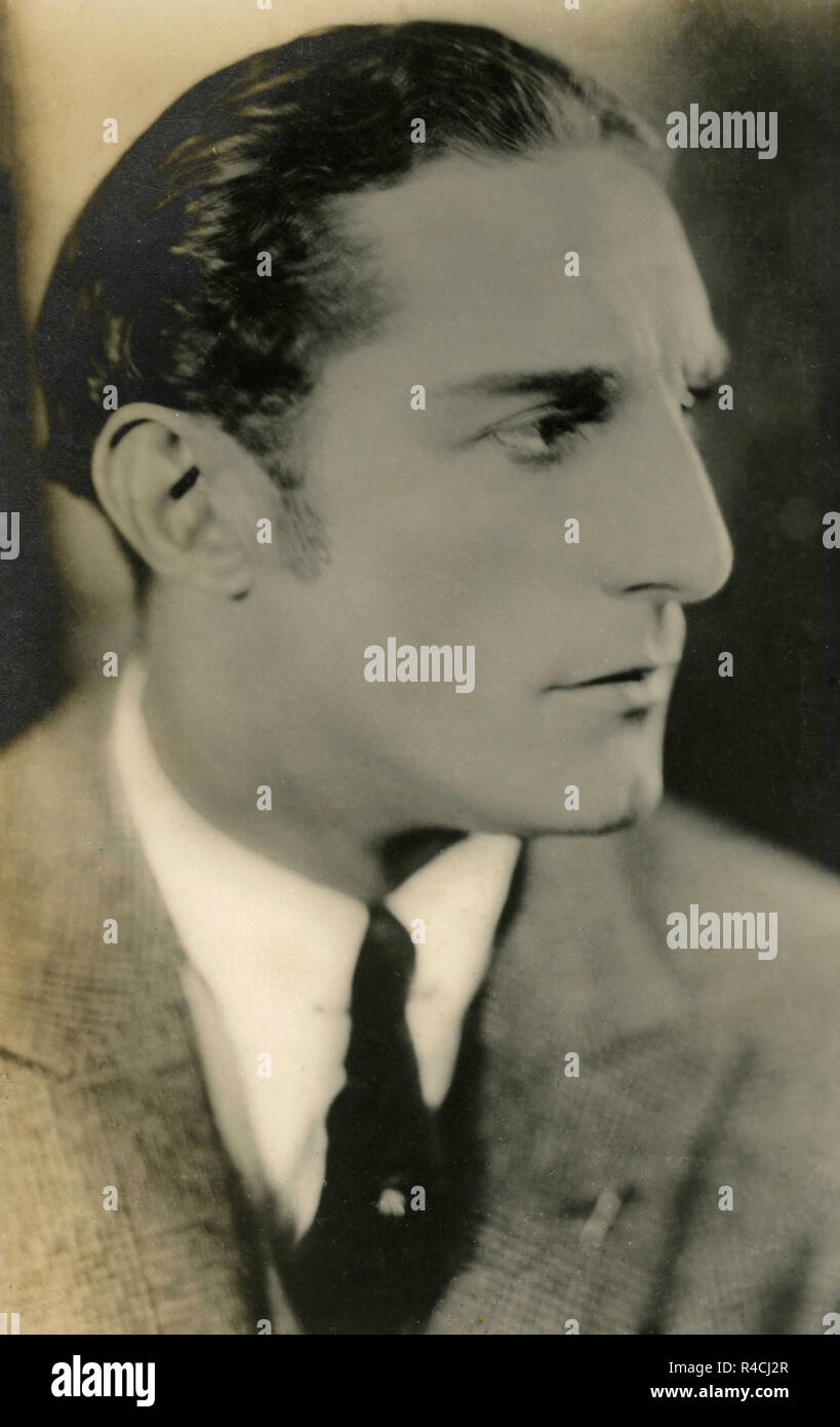 French film actor Charles de Roche, 1920s Stock Photo - Alamy