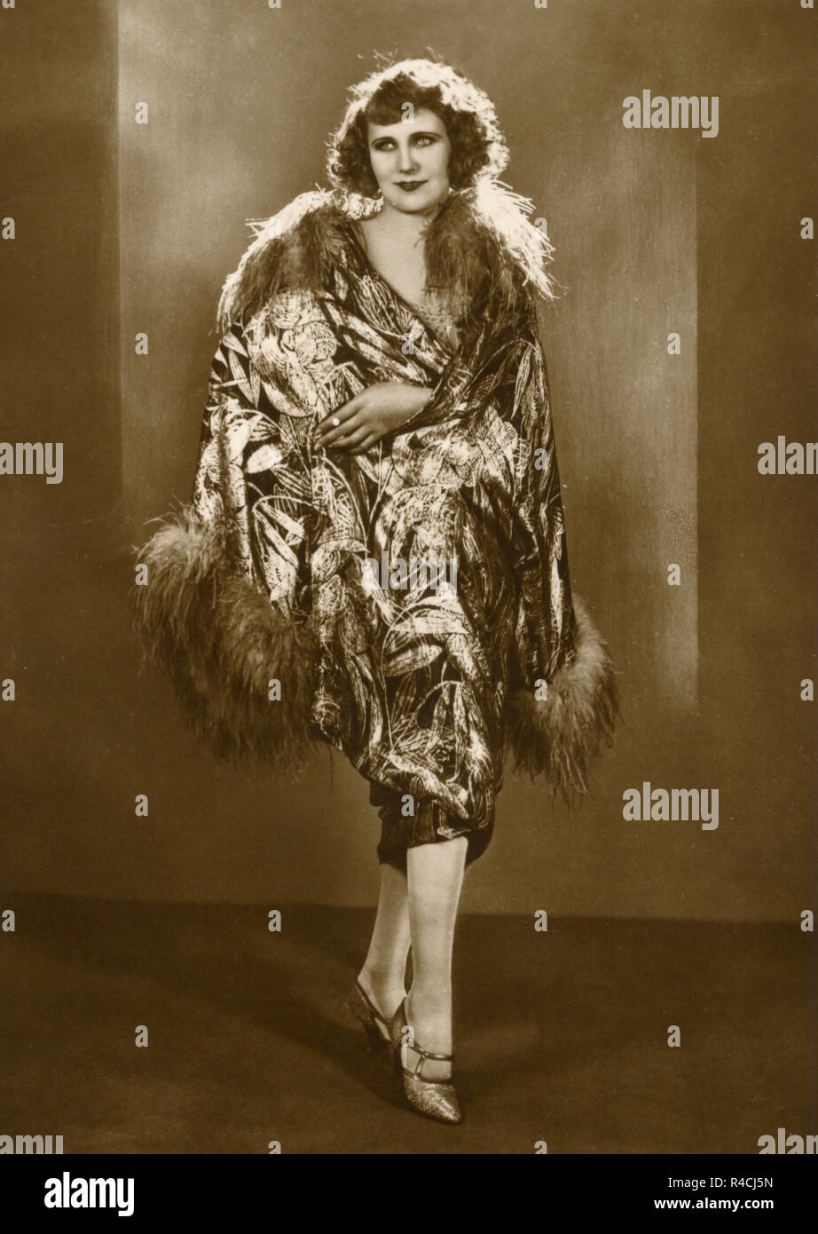 Hungarian actress Maria Corda, 1920s Stock Photo - Alamy