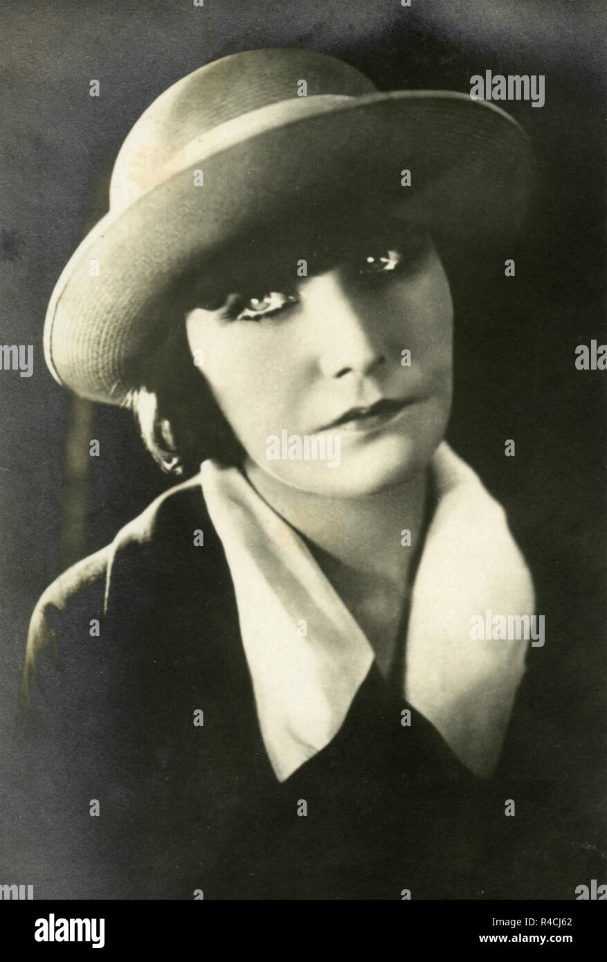 Hungarian actress Maria Corda, 1920s Stock Photo - Alamy