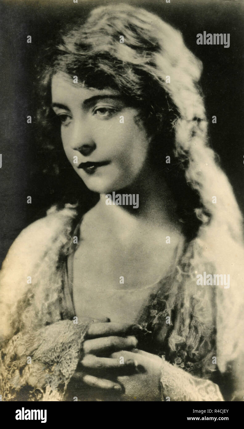 Lillian gish hi-res stock photography and images - Alamy