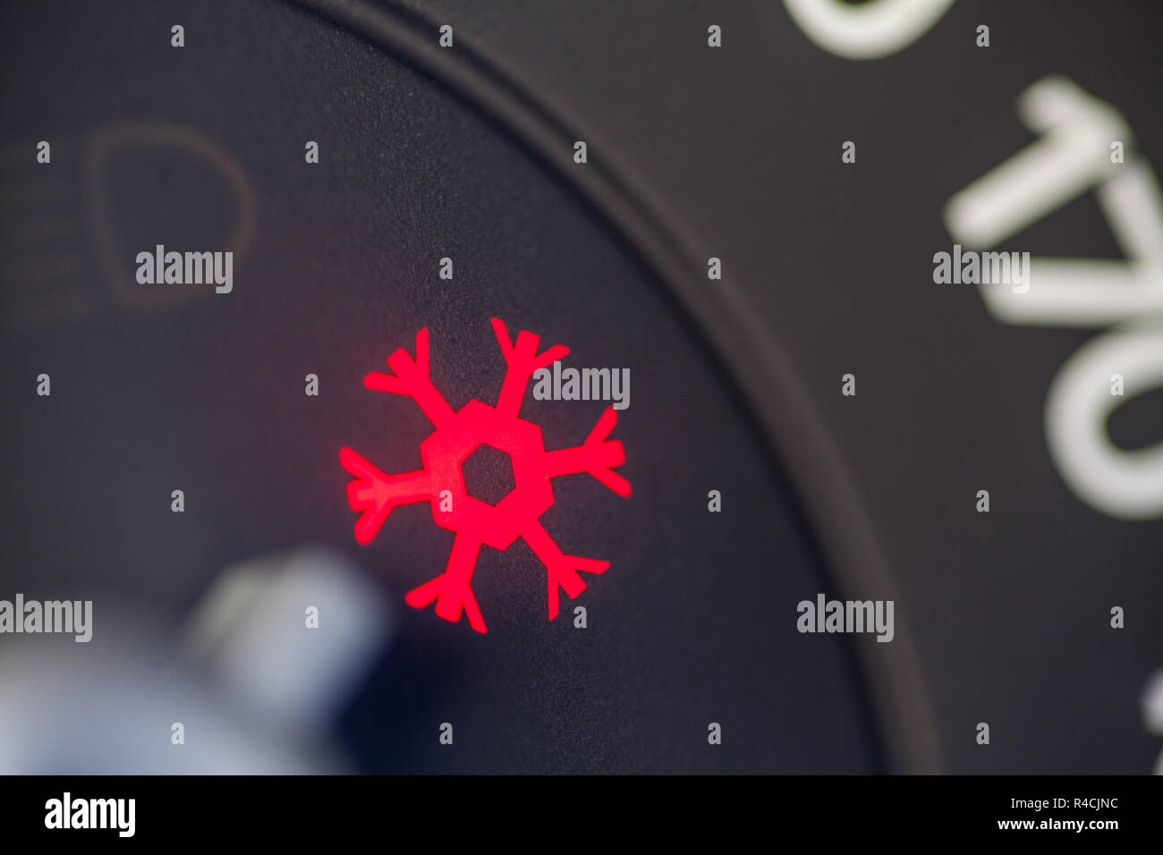 Snow warning symbol Stock Photo - Alamy