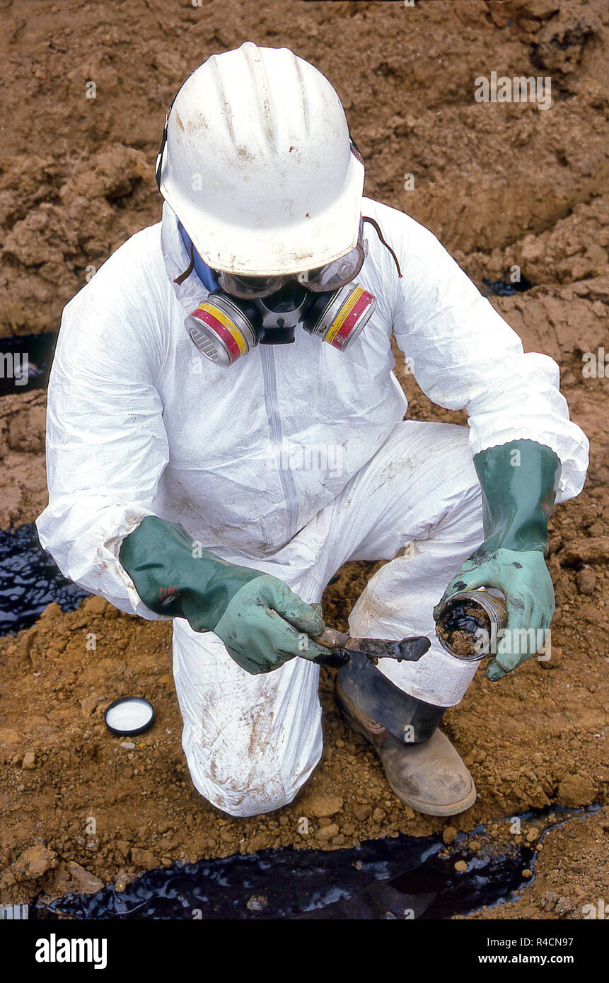 Toxic material hi-res stock photography and images - Alamy