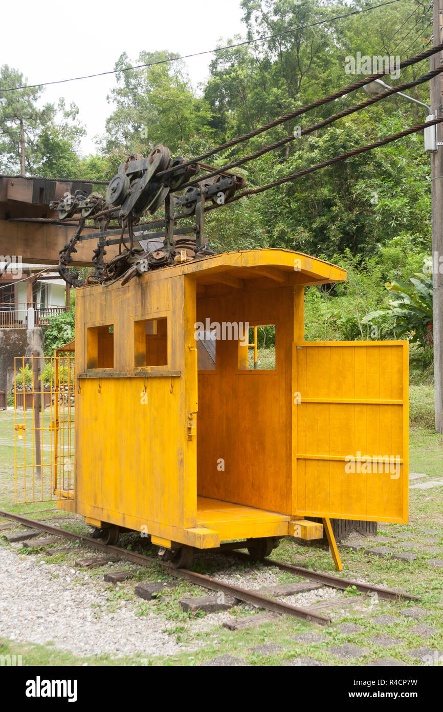 Old yellow flow cage aka material transport cableway, ropeway, crane ...