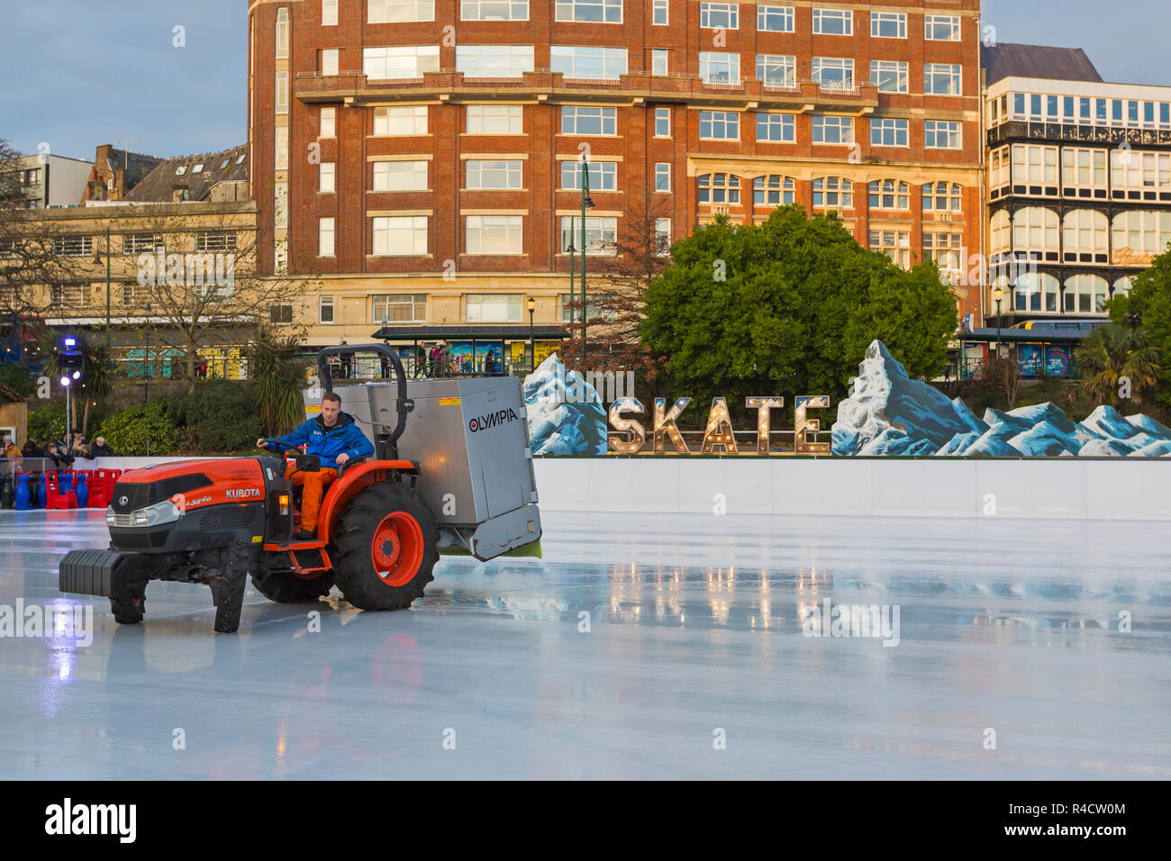 Bournemouth ice rink hi-res stock photography and images - Alamy