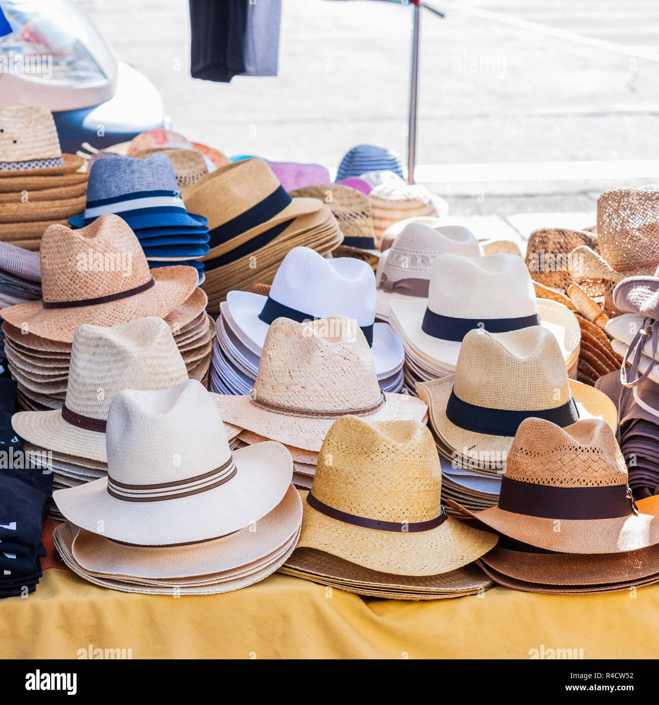 Wicker shield hi-res stock photography and images - Alamy