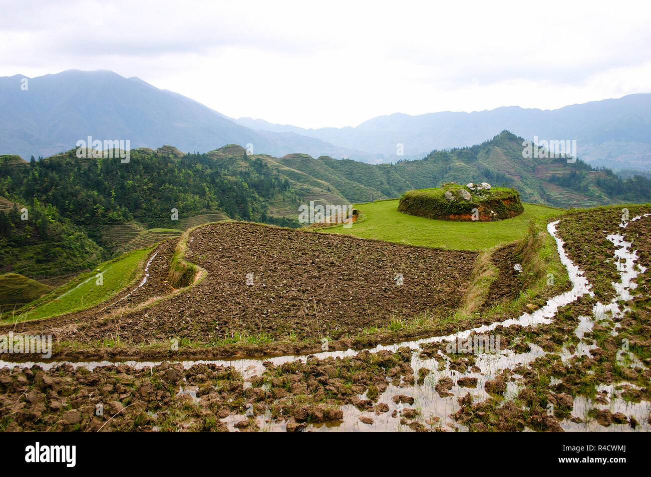 Longji china hiking hi-res stock photography and images - Alamy
