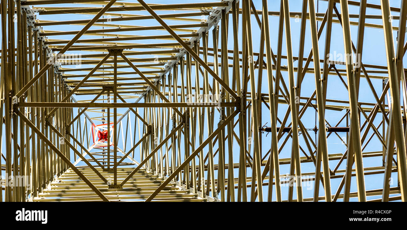 Overhead grating hi-res stock photography and images - Alamy