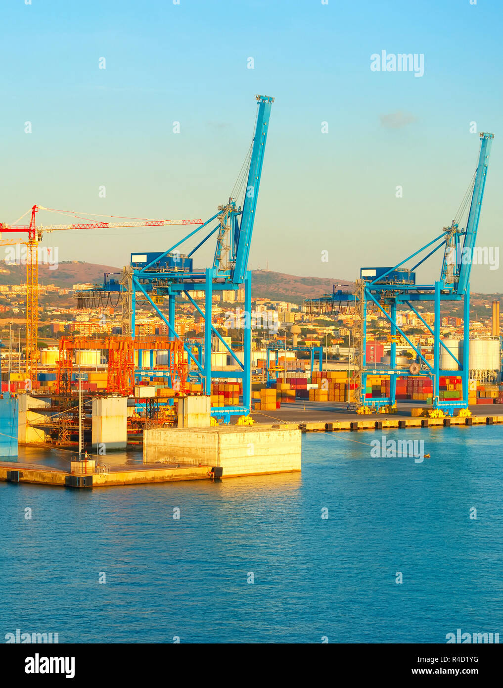 Rome docks hi-res stock photography and images - Alamy