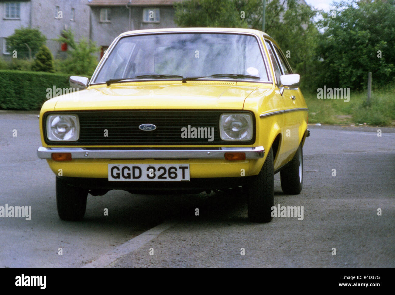 Ford Escort Mark II in Signal Yellow. 1979 Stock Photo - Alamy
