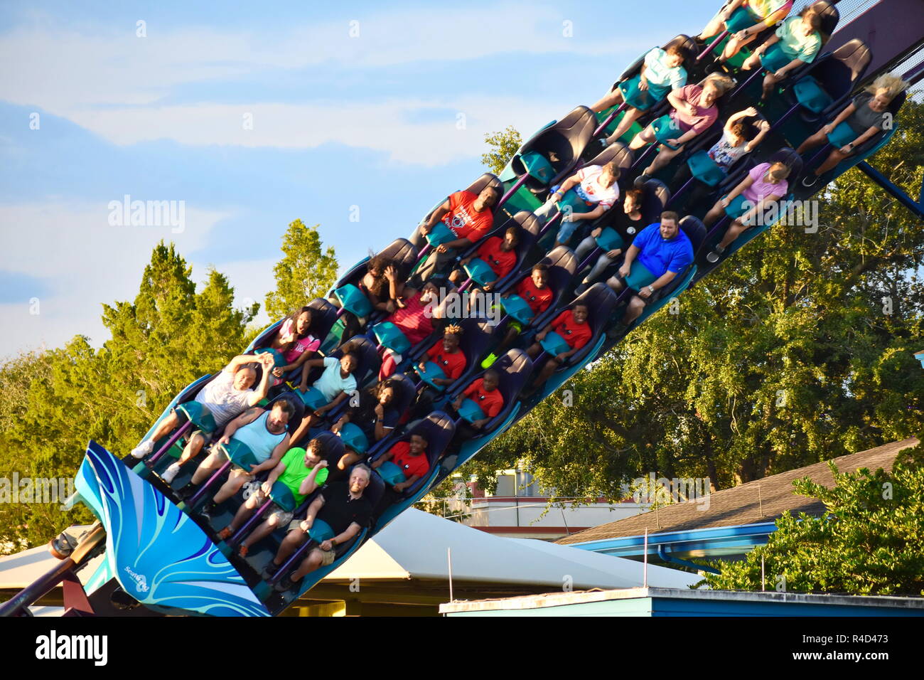 People enjoying fireworks in park hi-res stock photography and images ...