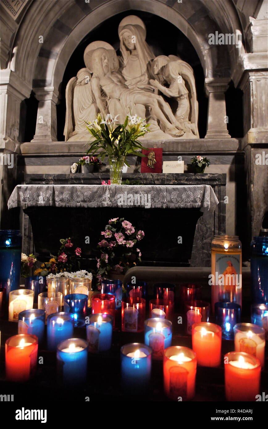 Virgin Mary celebration, Lyon, France Stock Photo - Alamy