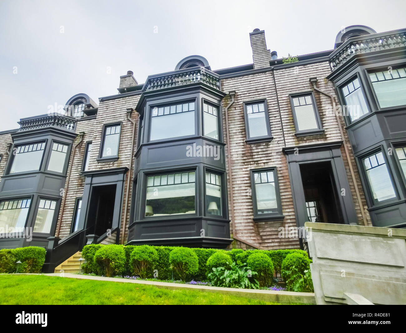 The traditional windows of building in San Francisco Stock Photo - Alamy