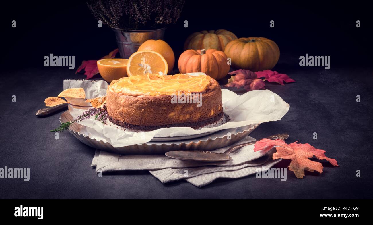 German cruller hi-res stock photography and images - Alamy