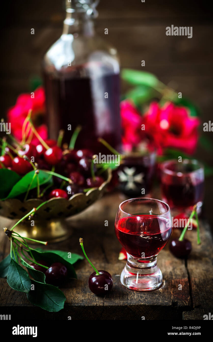 Kirsch glass hi-res stock photography and images - Alamy