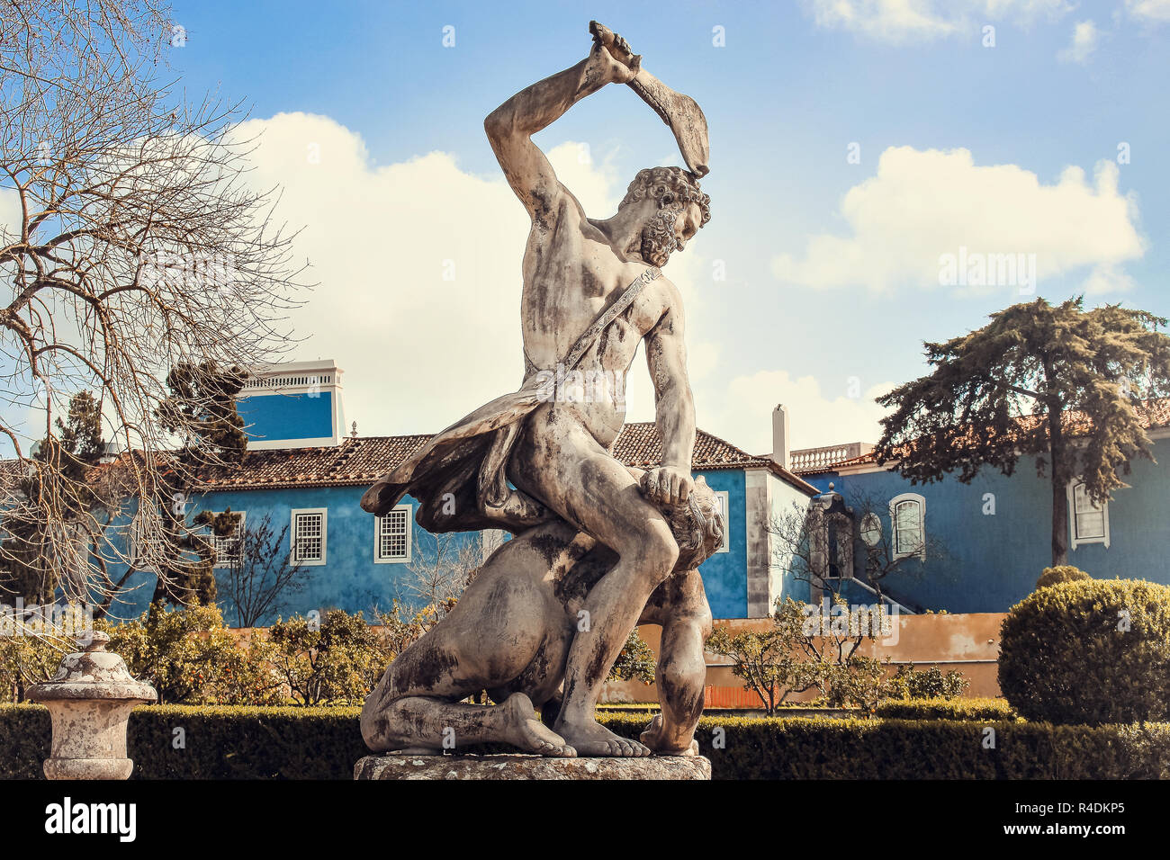 Statue of the National Palace of Queluz Stock Photo - Alamy