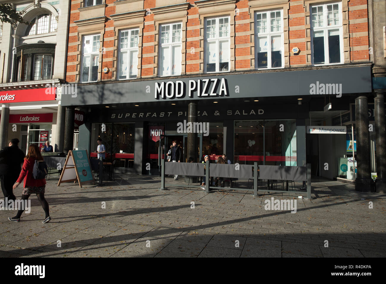 Nottingham, Nottinghamshire, UK: October 2018: MOD Pizza Sign Stock ...