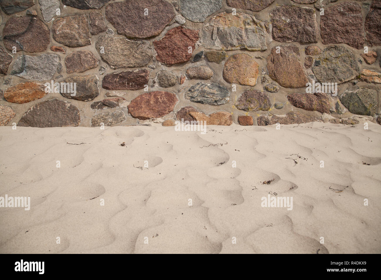 sand and wall Stock Photo - Alamy