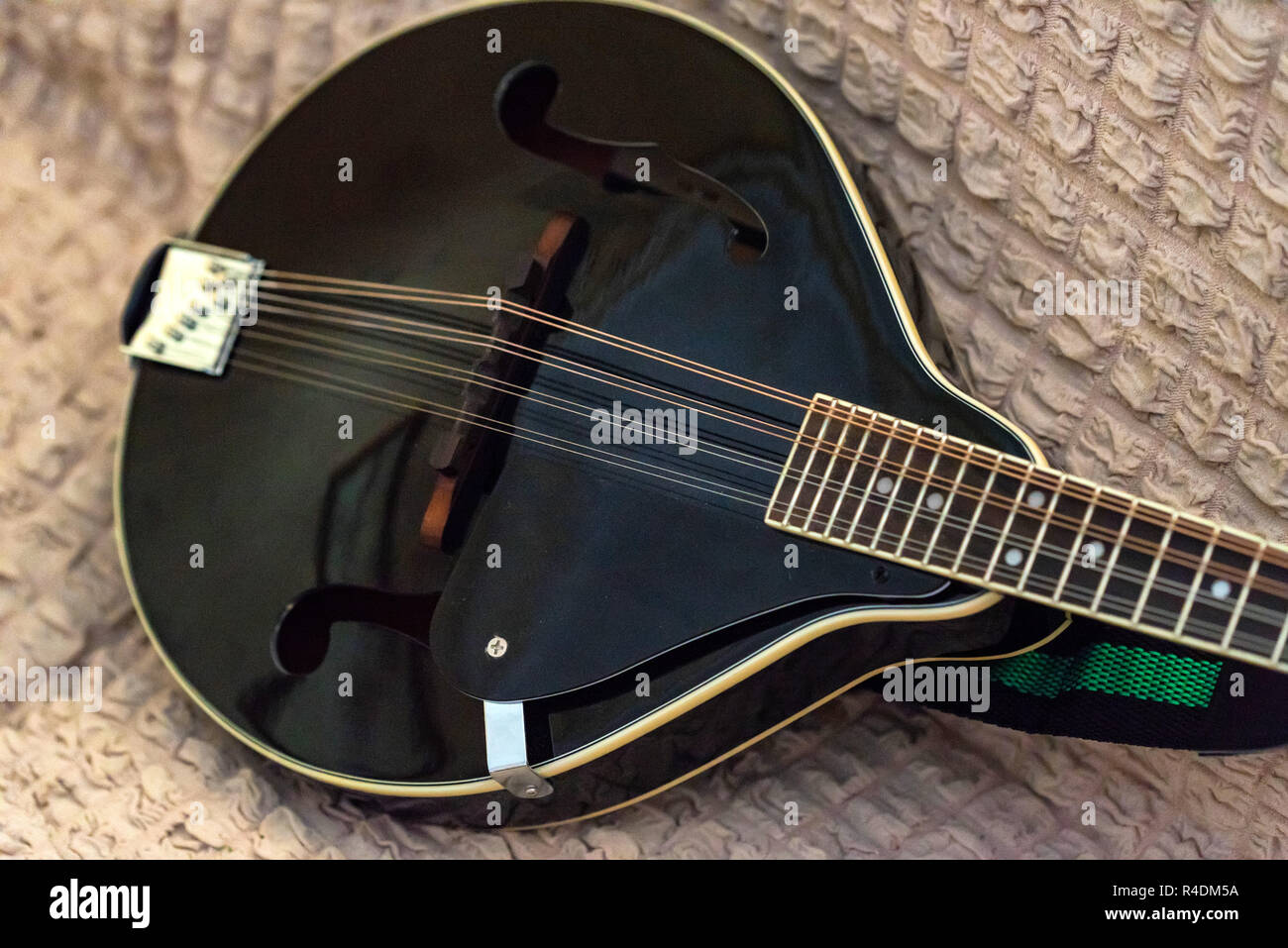 Mandolin close up hi-res stock photography and images - Alamy