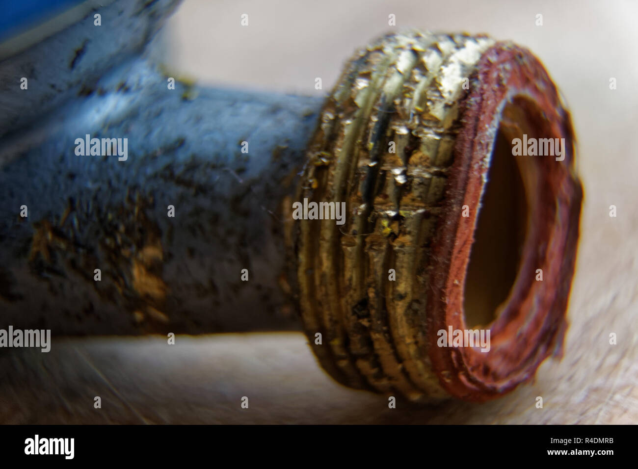 Pipe thread hi-res stock photography and images - Alamy