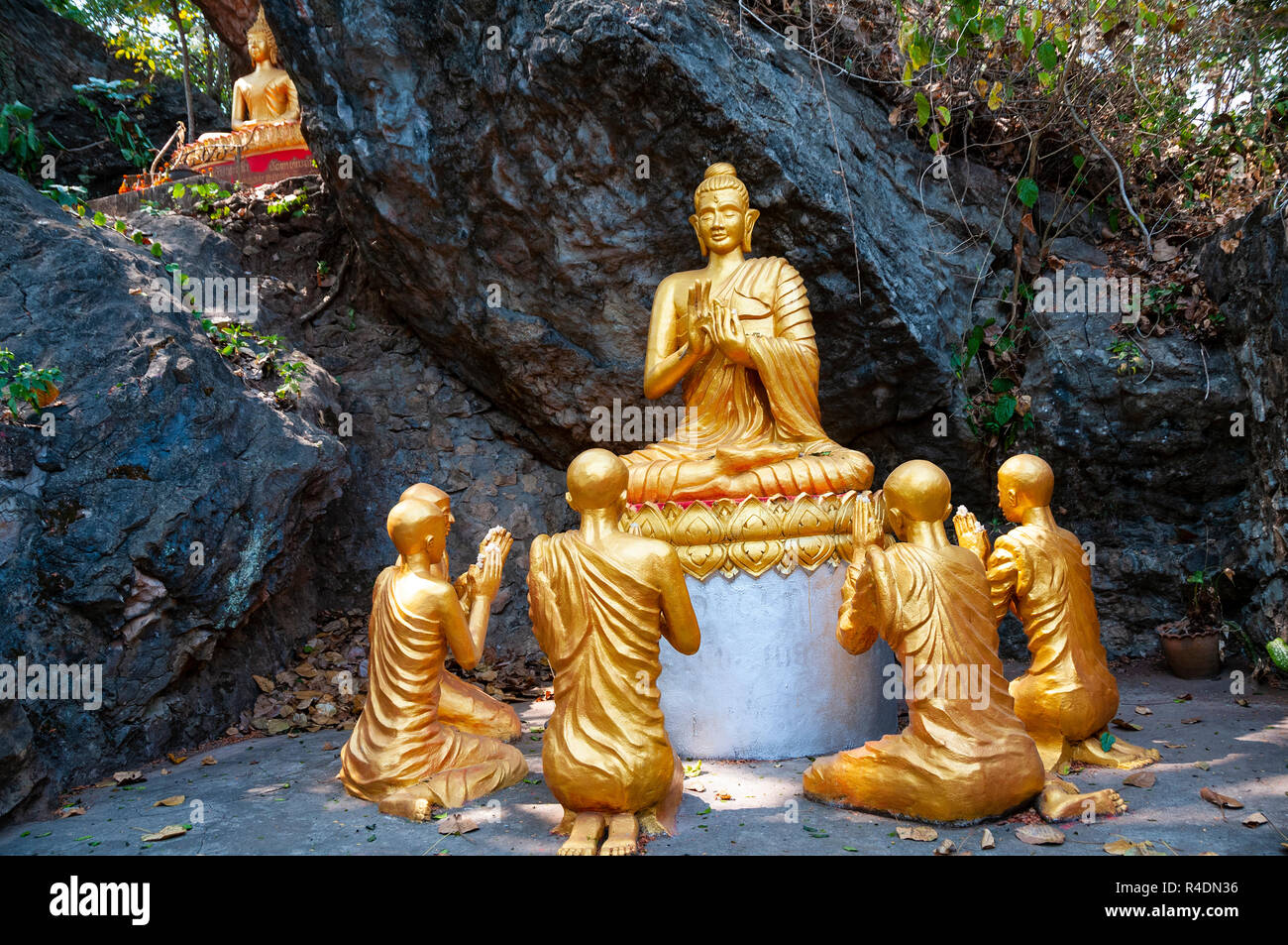 Buddha teaching disciples hi-res stock photography and images - Alamy