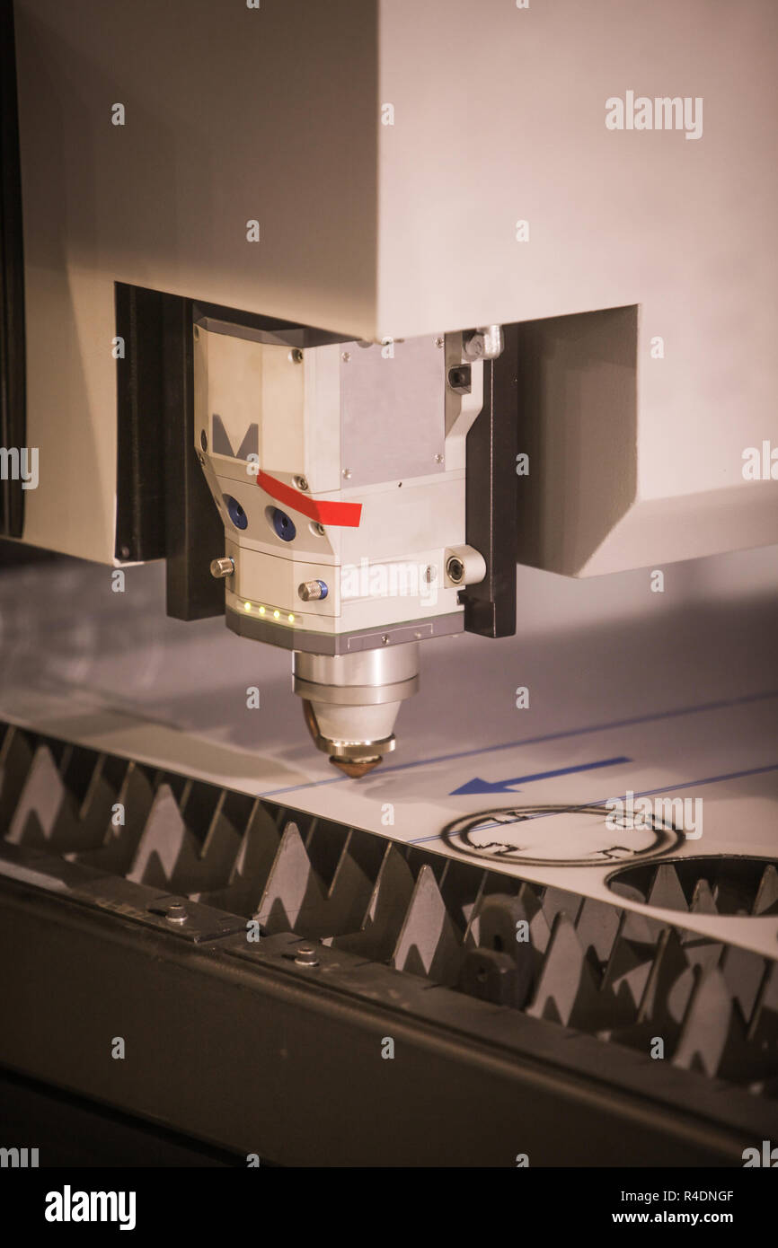 Lasers cnc hi-res stock photography and images - Alamy