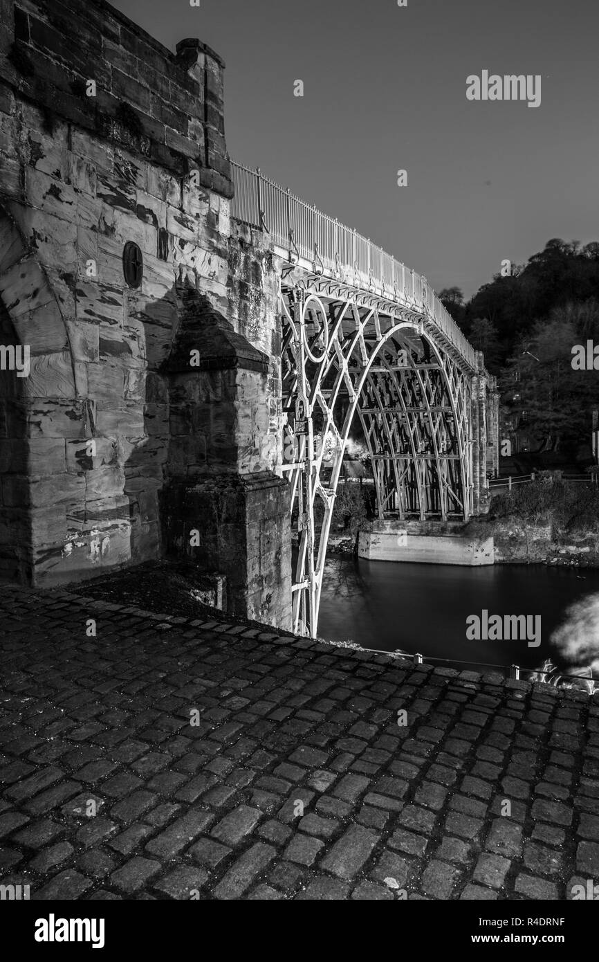 Opened 1781 iron bridge on hi-res stock photography and images - Alamy
