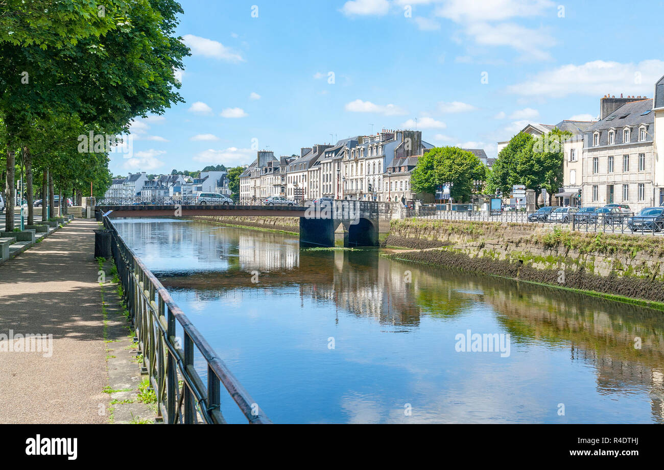 Medieval buildings in quimper town hi-res stock photography and images ...
