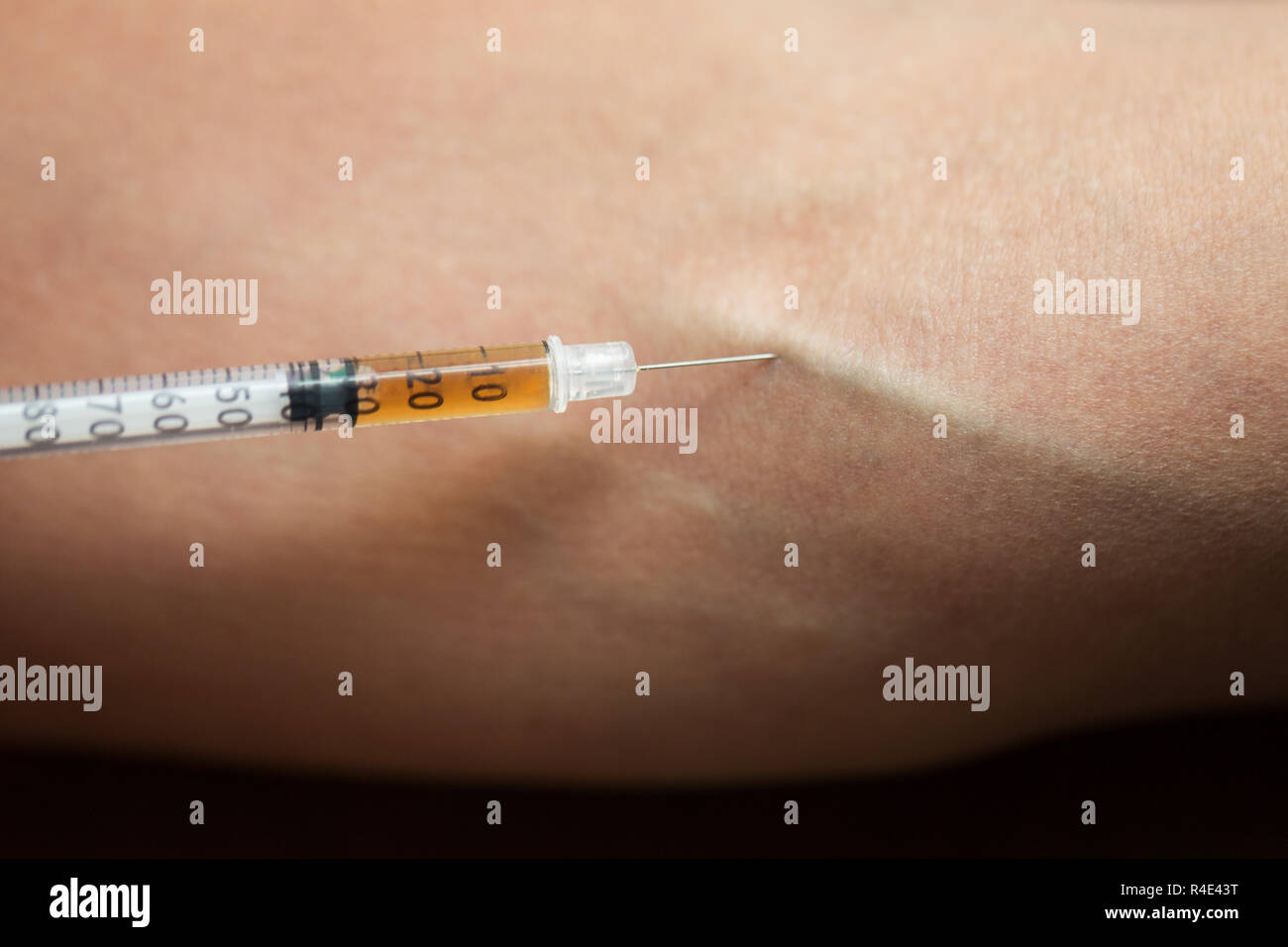 Drug addict injecting dose vein hi-res stock photography and images - Alamy