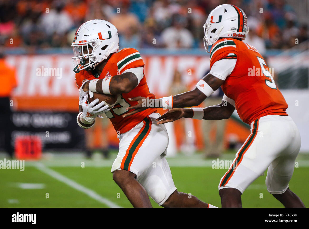 Handoff hi-res stock photography and images - Alamy